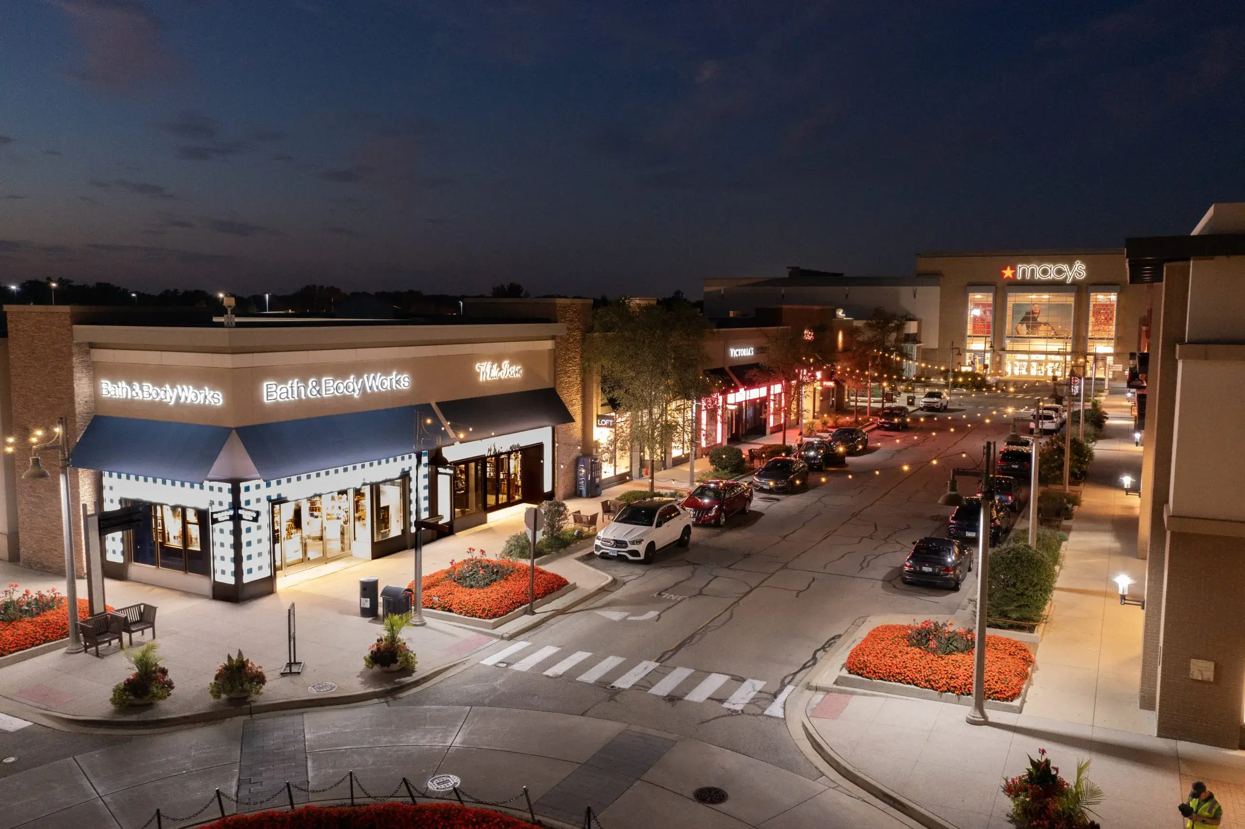 The Promenade Bolingbrook: Your Ultimate Shopping and Dining Guide in ...